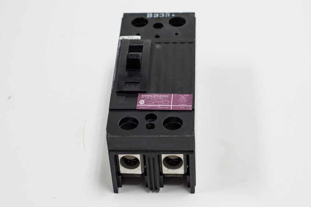 NEW General Electric TQD22200 Circuit Breaker