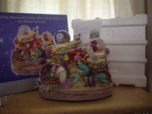 the little mermaid "under the sea" snowglobe