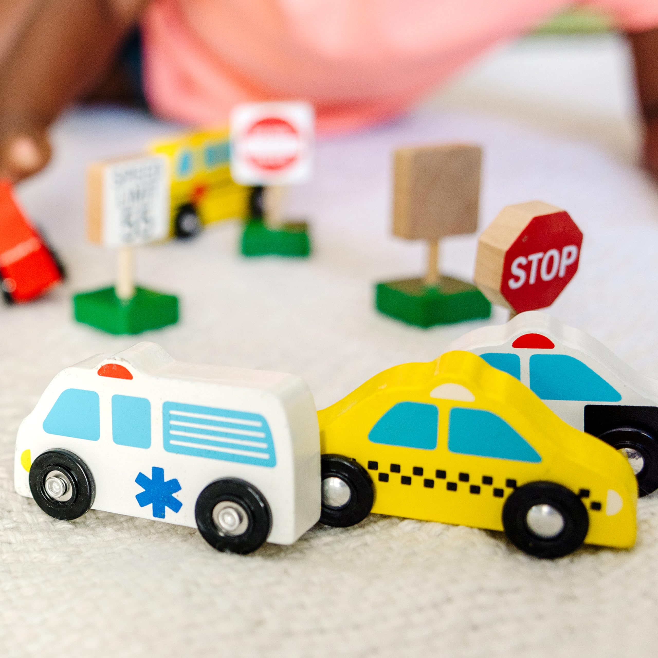 Melissa & Doug Wooden Vehicles and Traffic Signs With 6 Cars and 9 Signs