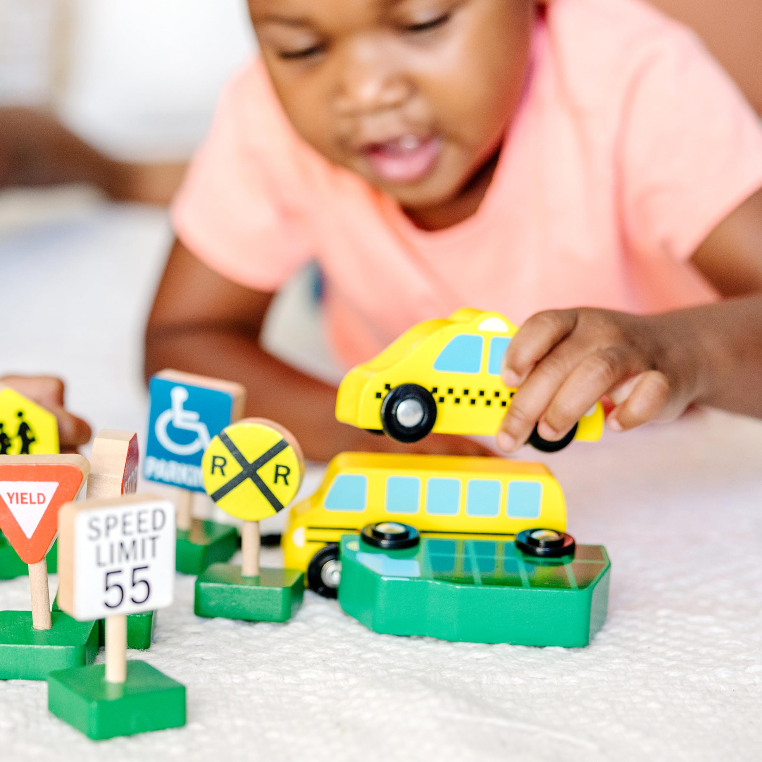 Melissa & Doug Wooden Vehicles and Traffic Signs With 6 Cars and 9 Signs