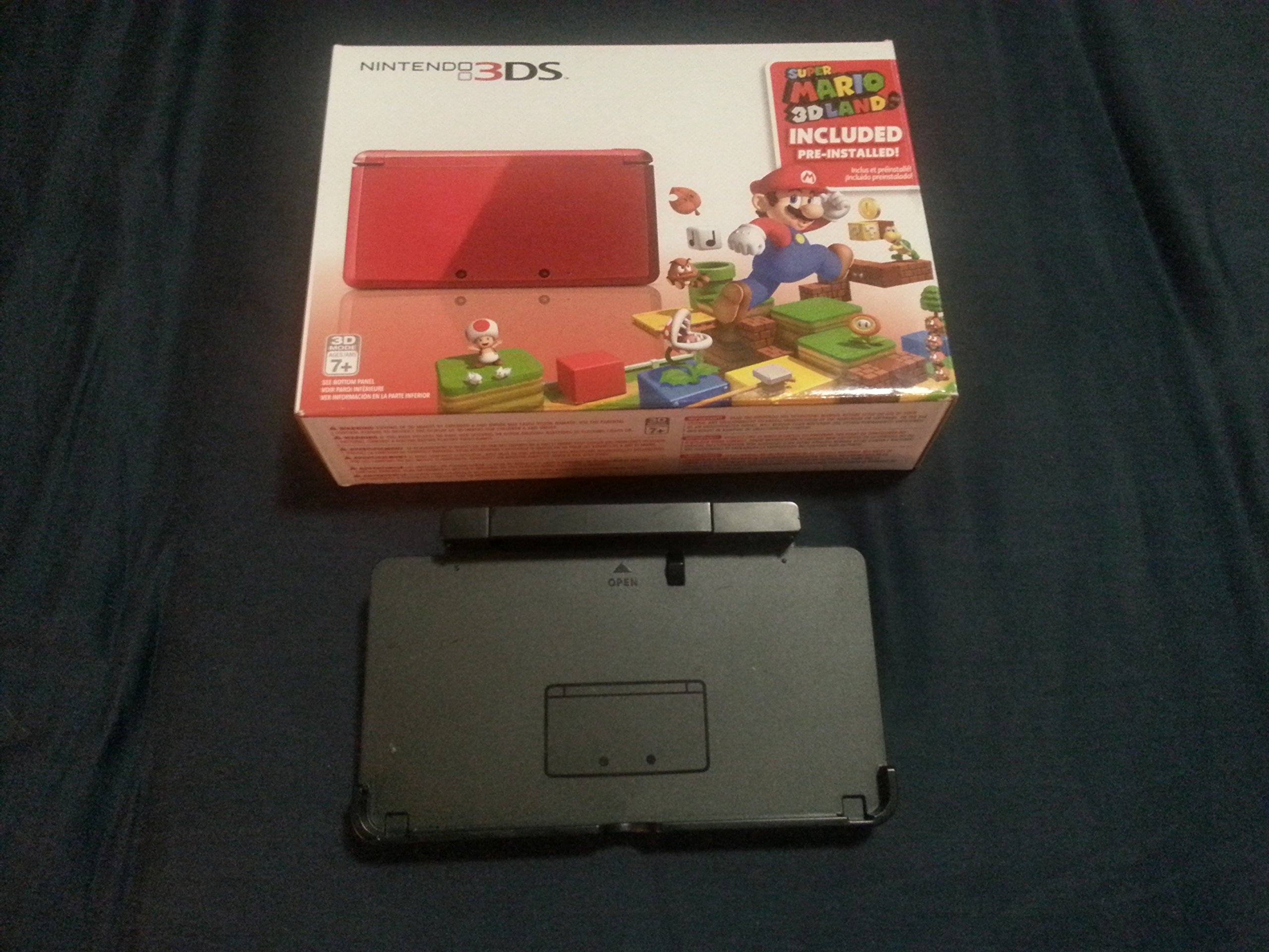 Nintendo 3DS Holiday Bundle - Flame Red with Super Mario 3D Land Pre-Installed