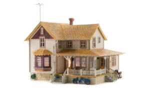 micro-mark woodland scenics landmark structures built & ready corner porch house, ho scale