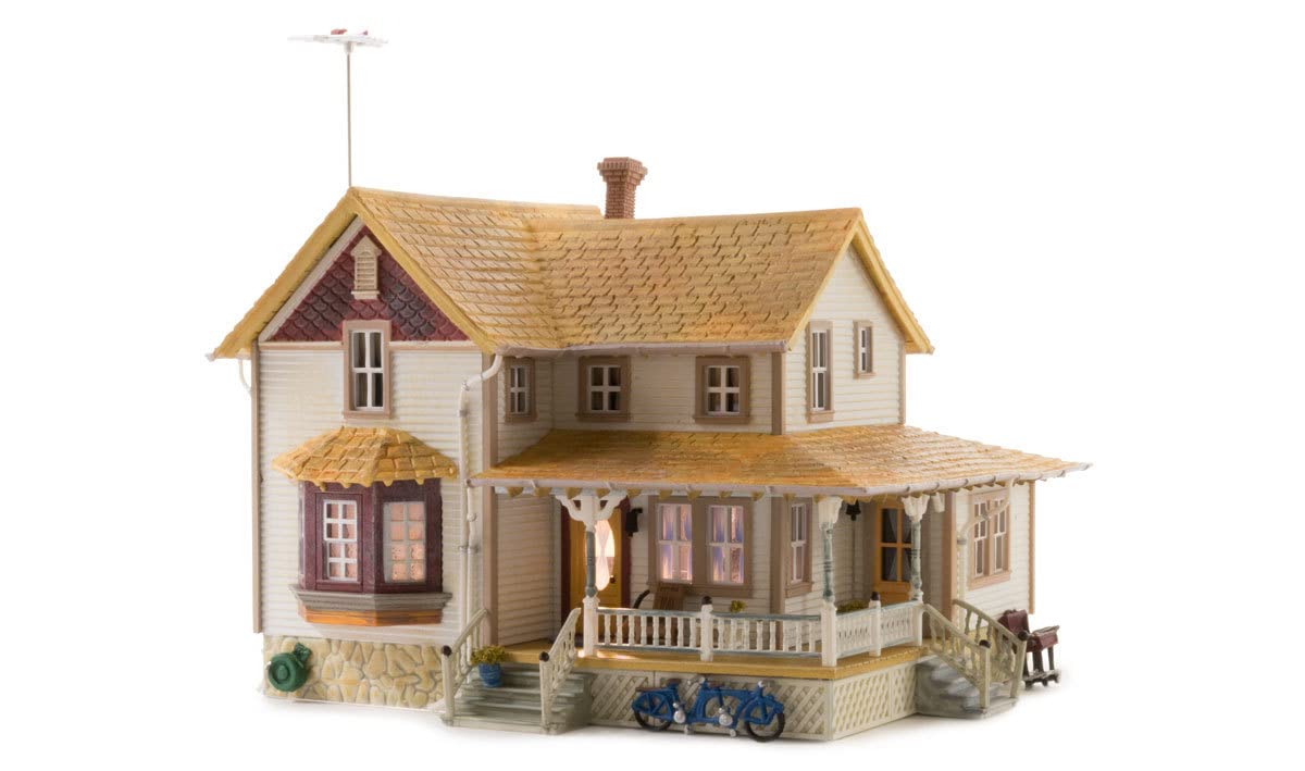 Micro-Mark Woodland Scenics Landmark Structures Built & Ready Corner Porch House, HO Scale