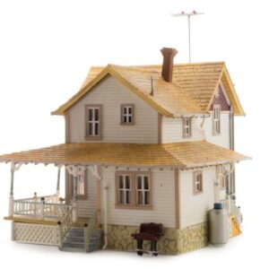 Micro-Mark Woodland Scenics Landmark Structures Built & Ready Corner Porch House, HO Scale