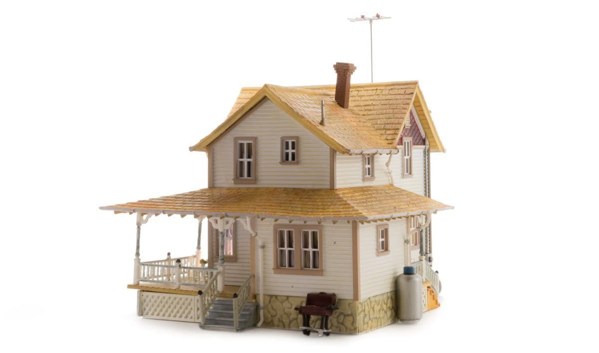 Micro-Mark Woodland Scenics Landmark Structures Built & Ready Corner Porch House, HO Scale