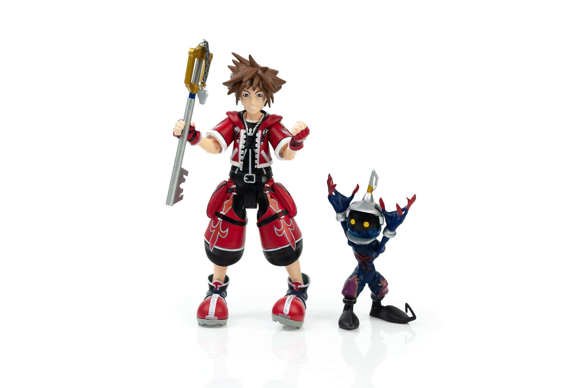 KINGDOM HEARTS Official Exclusive Action Figure - 2-Pack Valor Form Sora & Heartless Soldier - Collectible Replica Figurine Toy for Game Franchise Fans - Statue Set Gift - Licensed Disney Merchandise