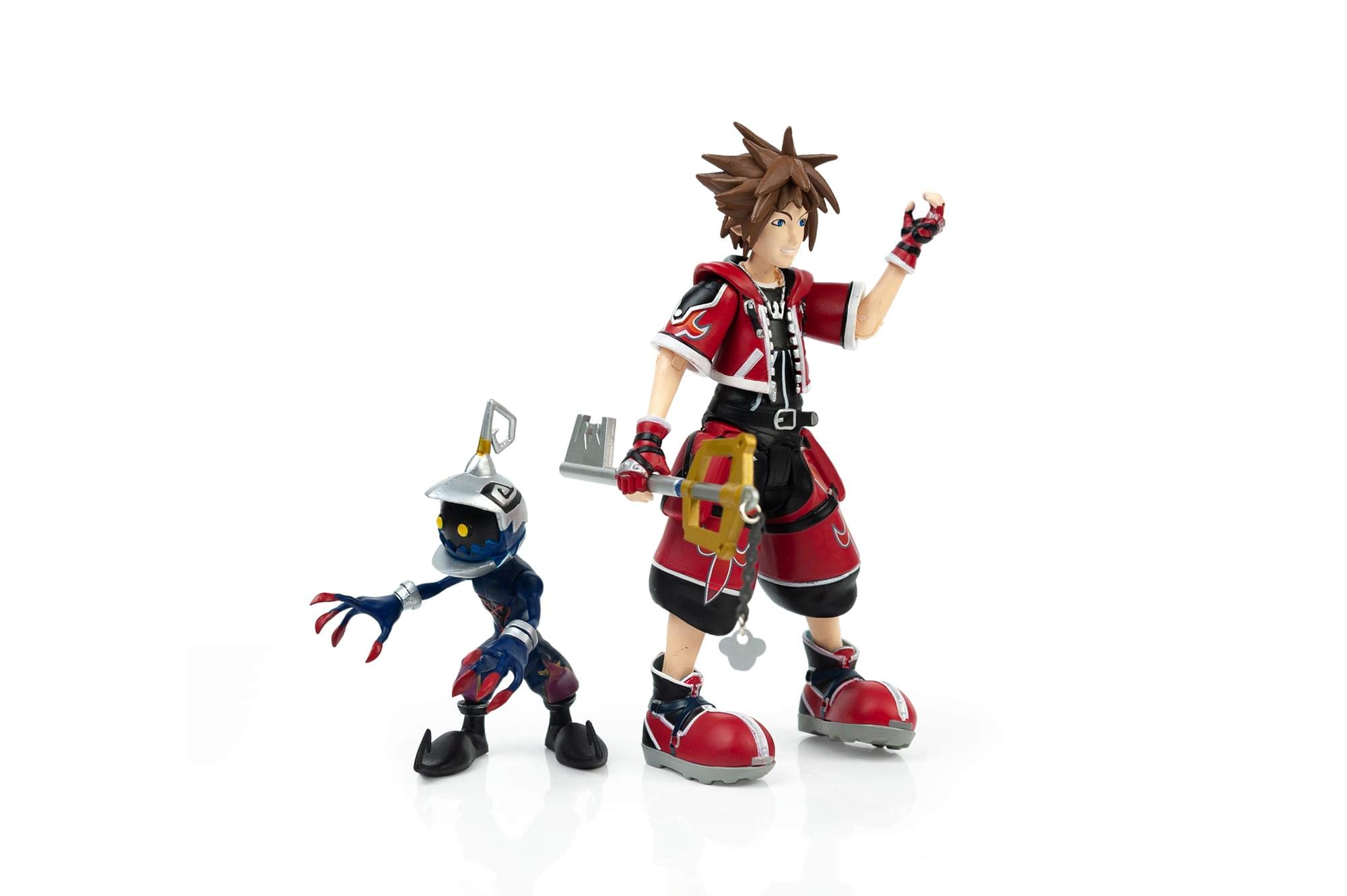 KINGDOM HEARTS Official Exclusive Action Figure - 2-Pack Valor Form Sora & Heartless Soldier - Collectible Replica Figurine Toy for Game Franchise Fans - Statue Set Gift - Licensed Disney Merchandise