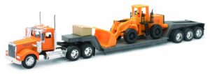 new ray kenworth w900 truck with lowboy trailer orange and wheel loader yellow long haul trucker series 1/32 diecast model