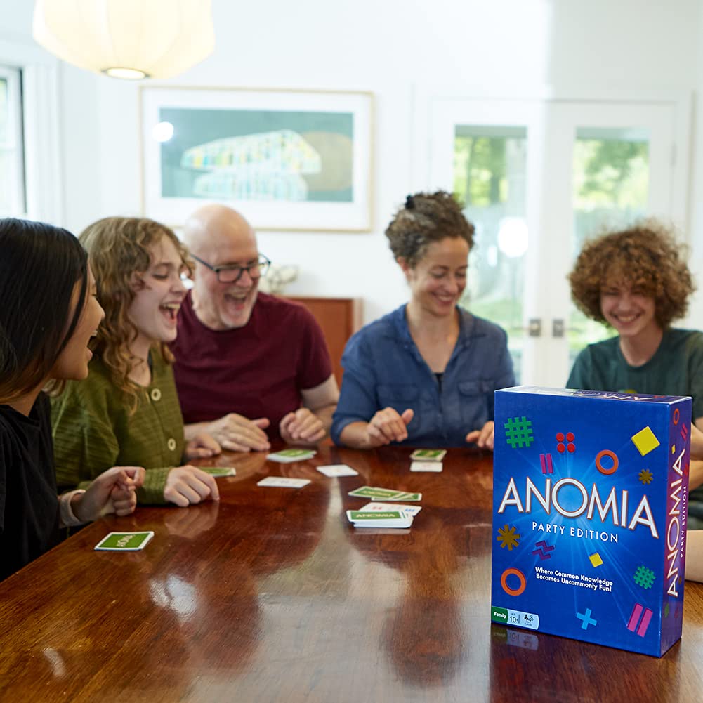 Anomia Everest Toys Party Edition Card Game