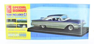 collectible display show case for 1/25 scale model cars by autoworld