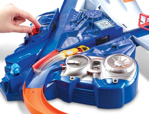 Hot Wheels Triple Track Twister Track Set