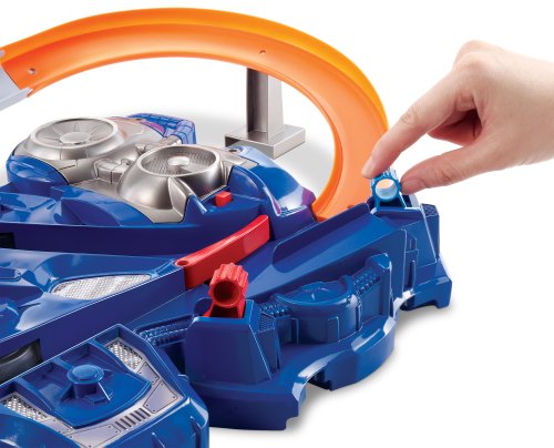 Hot Wheels Triple Track Twister Track Set