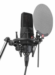 x1 s vocal pack cardioid condenser microphone with se isolation pack (pop filter and shockmount)