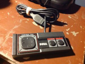 sega master system controller pad without packaging (sega brand - model#3020)