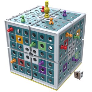 Squashed 3D Strategy Board Game