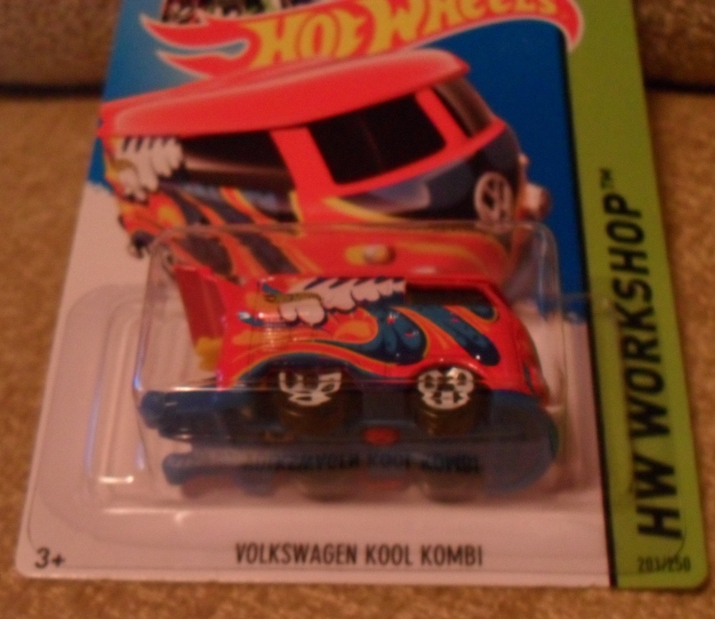 HOT WHEELS NEW VOLKWAGEN KOOL KOMBI HW Workshop RED rare 2014