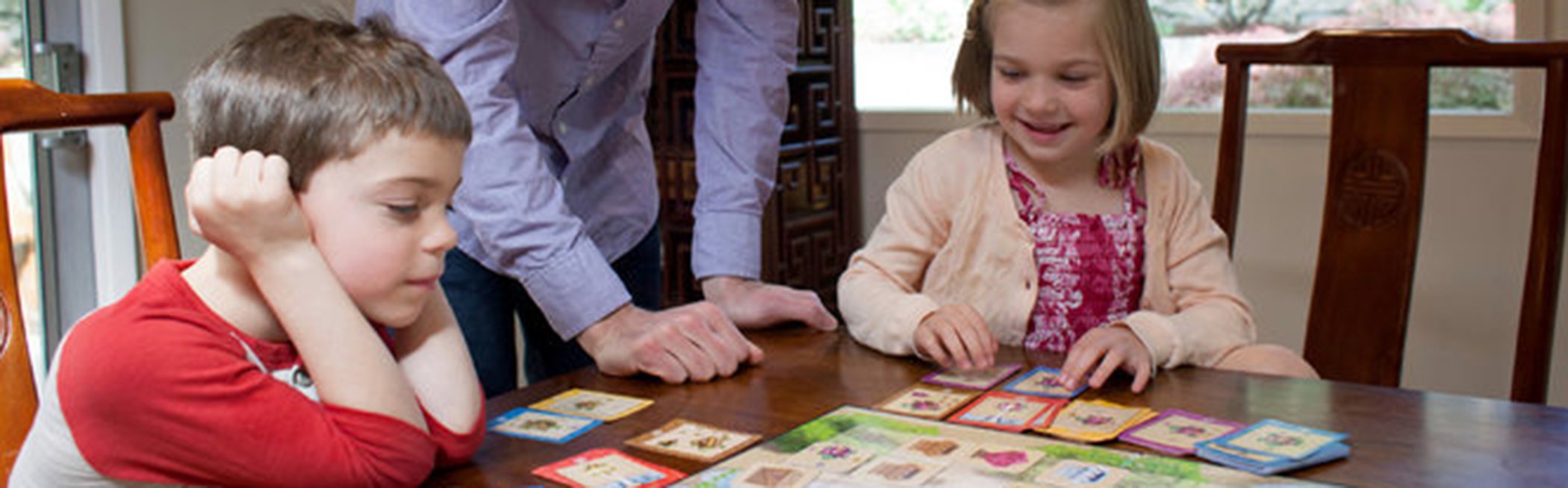 Think Fun Robot Turtles STEM Toy and Coding Board Game for Preschoolers - Made Famous on Kickstarter, Teaches Programming Principles to Preschoolers, Multicolor