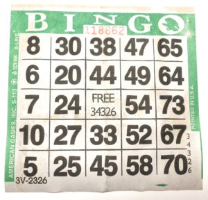 1on green bingo paper cards (500 sheets per pack)