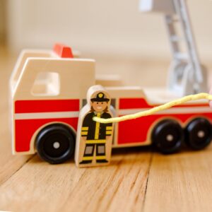 Melissa & Doug Wooden Fire Truck With 3 Firefighter Play Figures - Fire Truck Toys For Kids, Toddler Toy For Pretend Play, Classic Wooden Toys For Kids