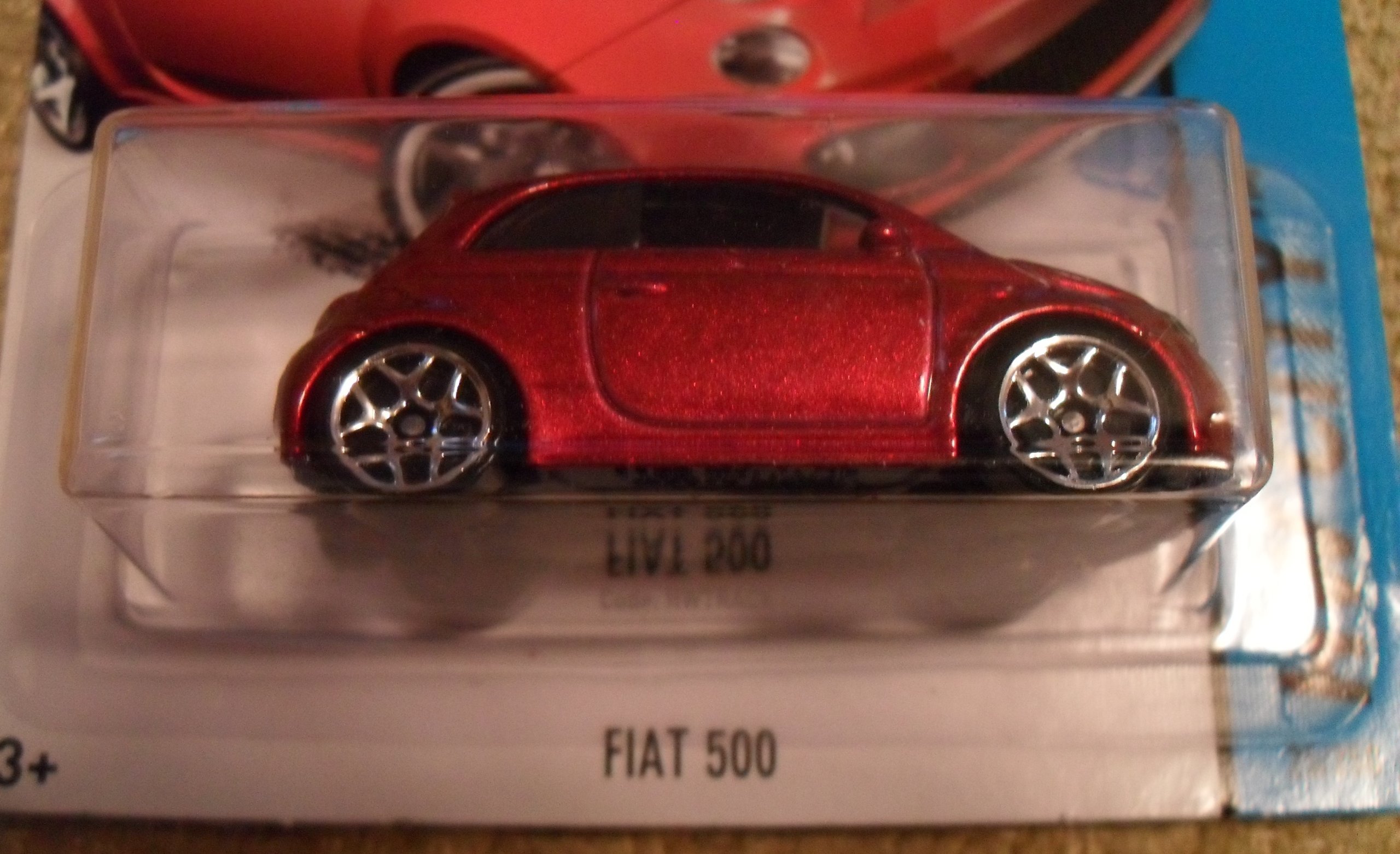 Hot Wheels 2014 HW City Fiat 500 25/250, Maroon