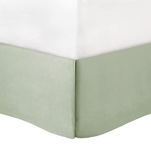 Madison Park Amherst Faux Silk Comforter Set-Casual Contemporary Design All Season Down Alternative Bedding, Matching Shams, Bedskirt, Decorative Pillows, Queen(90"x90"), Green, 7 Piece (MP10-846)