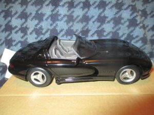 6128 ertl 1993 dodge viper rt/10,black plastic promo,fully assembled