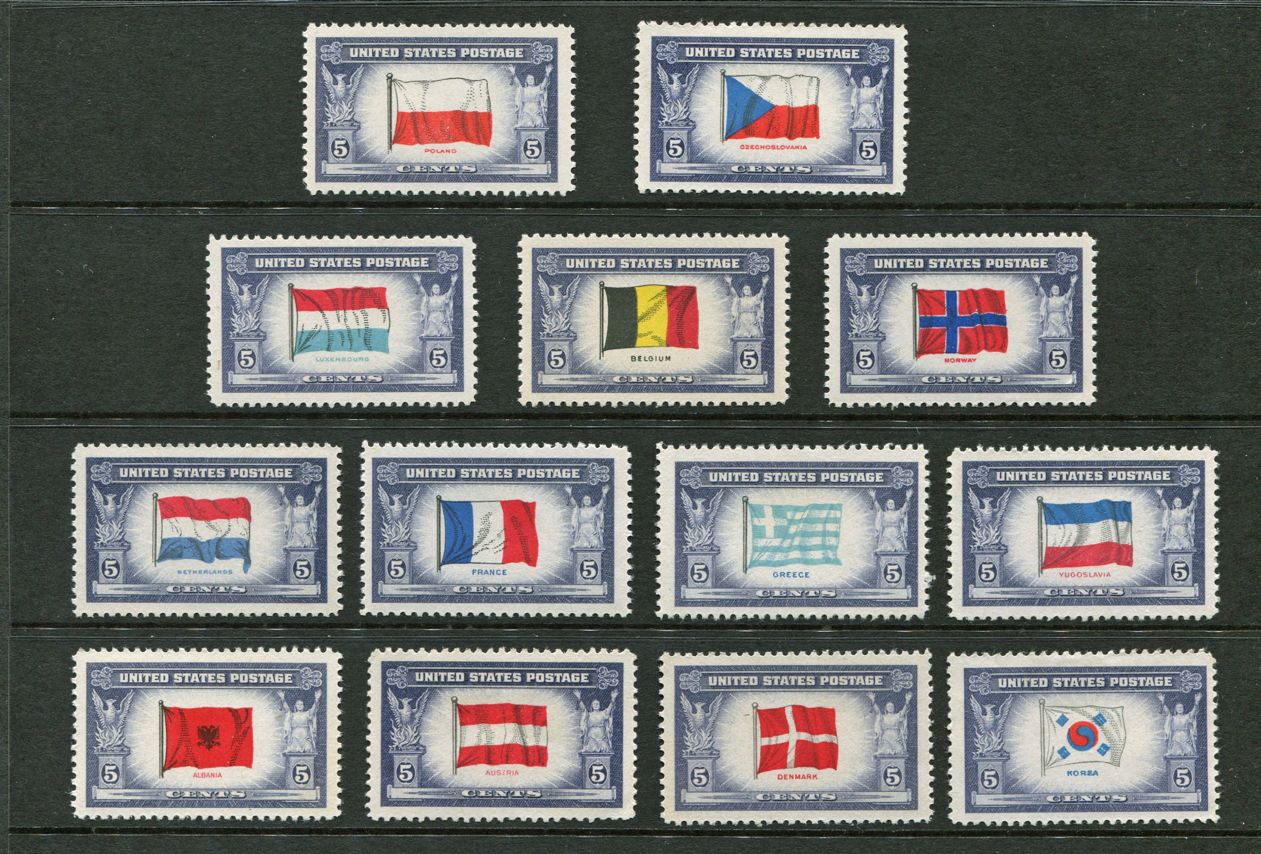 USA 1943-44 Overrun Countries Issue Set of 13 Postage Stamps, Catalog No 909-21