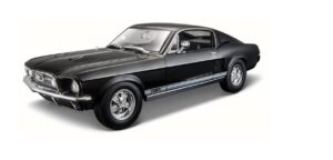 maisto year 2014 special edition series 1:18 scale die cast car set - metallic black color classic coupe 1967 ford mustang gta fastback with display base (car dimension: 10 x 3-1/2 x 3) by maisto