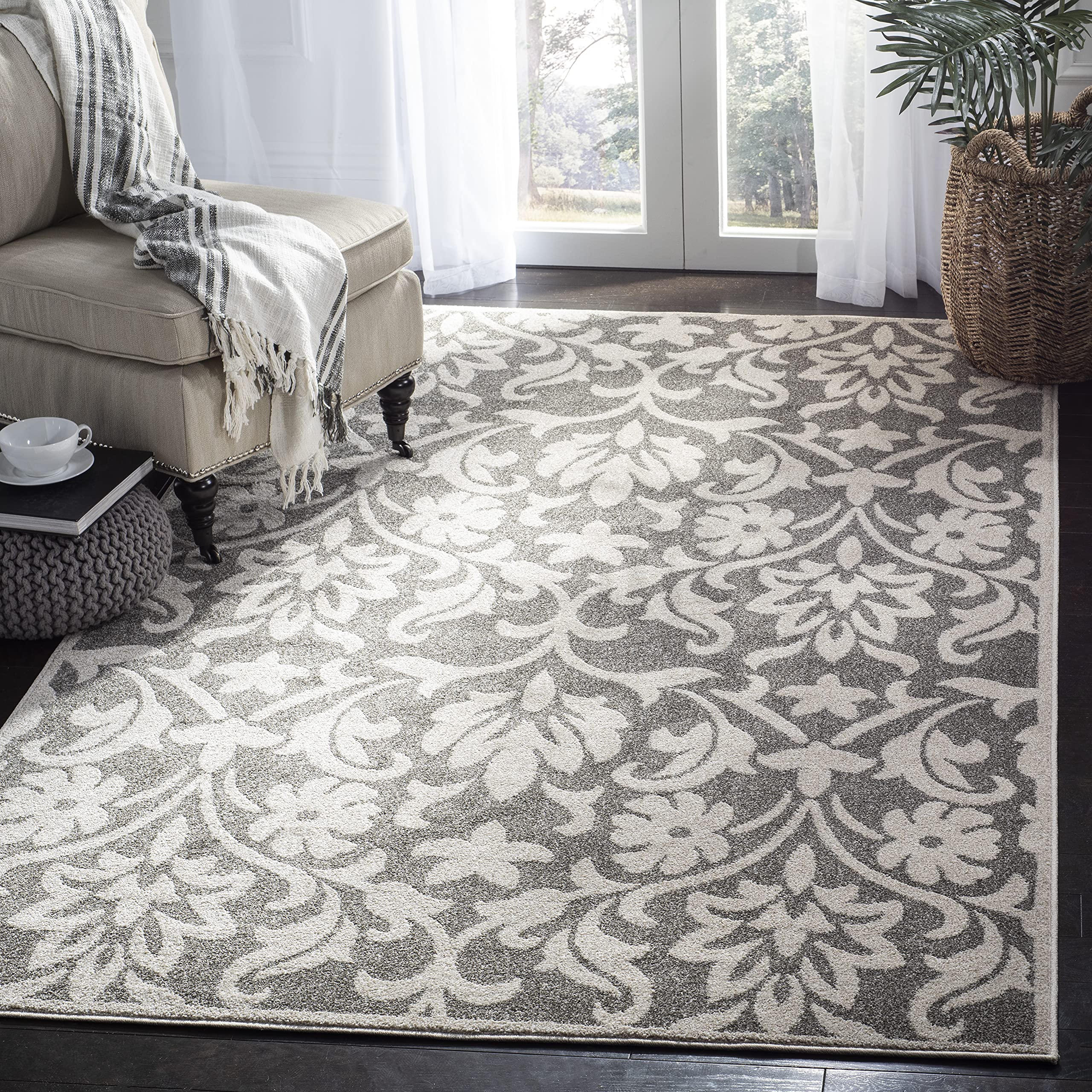 SAFAVIEH Amherst Collection Accent Rug - 3' x 5', Dark Grey & Beige, Floral Design, Non-Shedding & Easy Care, Ideal for High Traffic Areas in Entryway, Living Room, Bedroom (AMT424R)