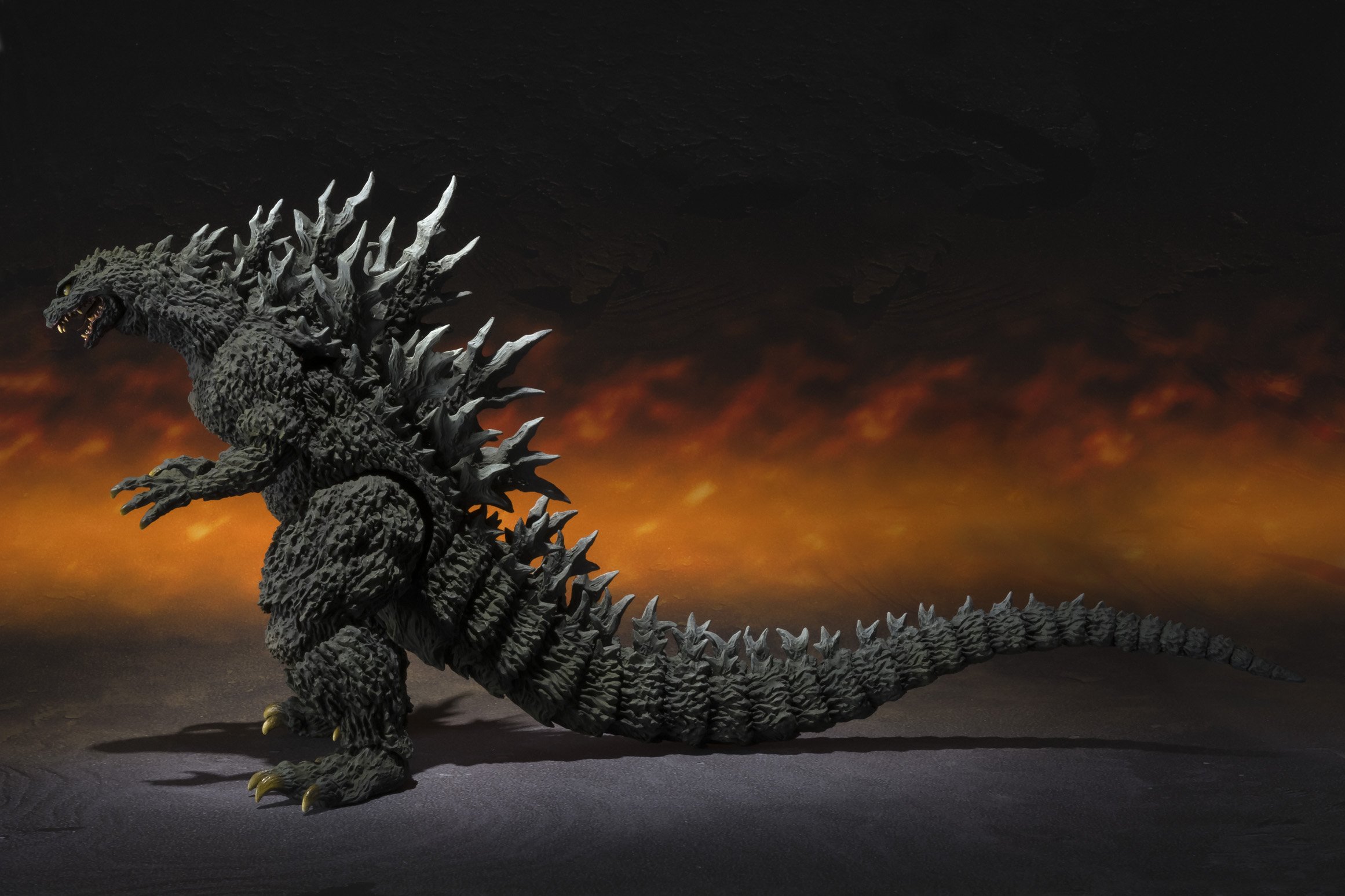 TAMASHII NATIONS Bandai MonsterArts Godzilla 2000 Millennium Special Color Version S.H. Figuarts Action Figure