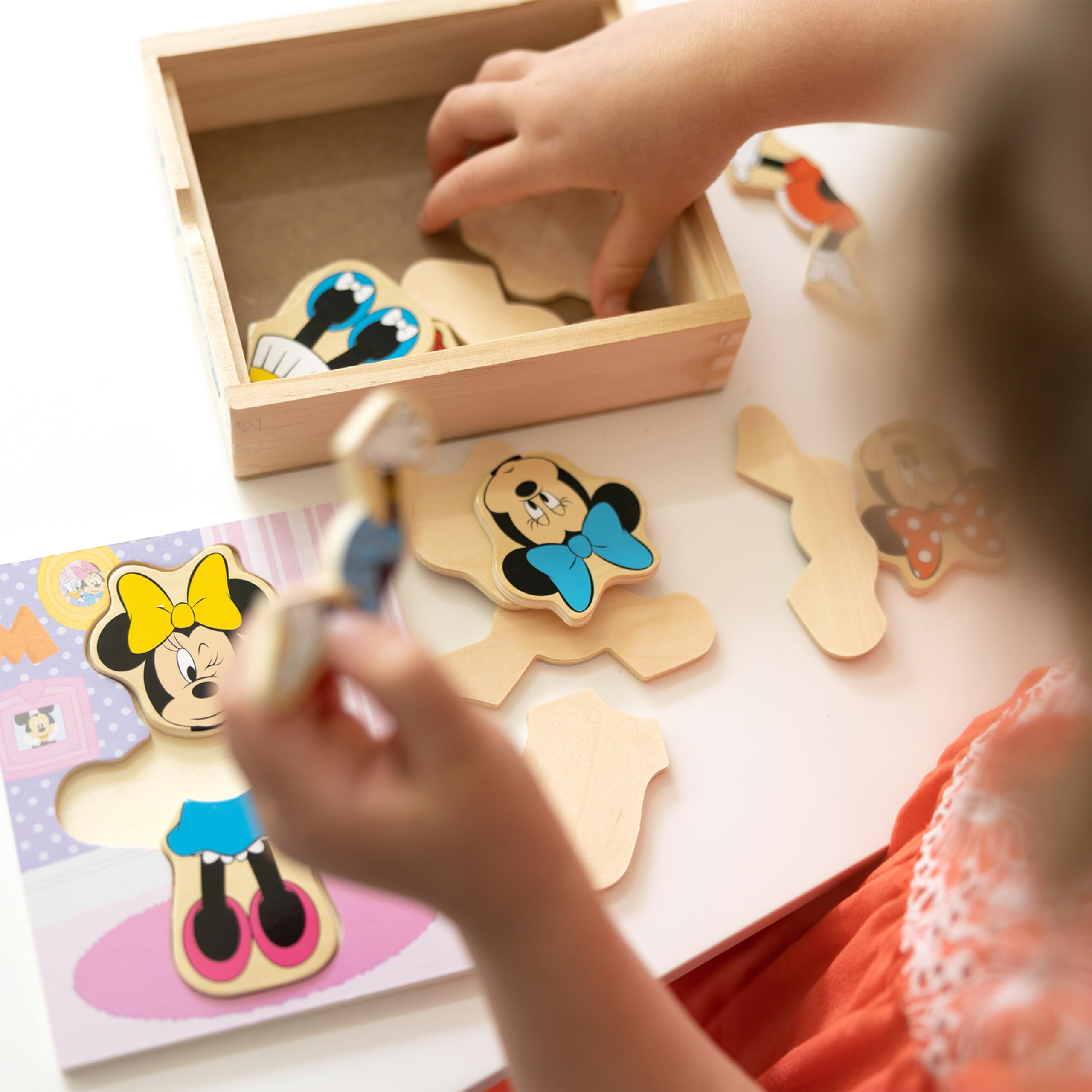 Melissa & Doug Disney Minnie Mouse Mix and Match Dress-Up Wooden Play Set (18 pcs) - Minnie Mouse Toys For Disney Fans, Fashion Puzzle Travel Toys For Kids Ages 3+