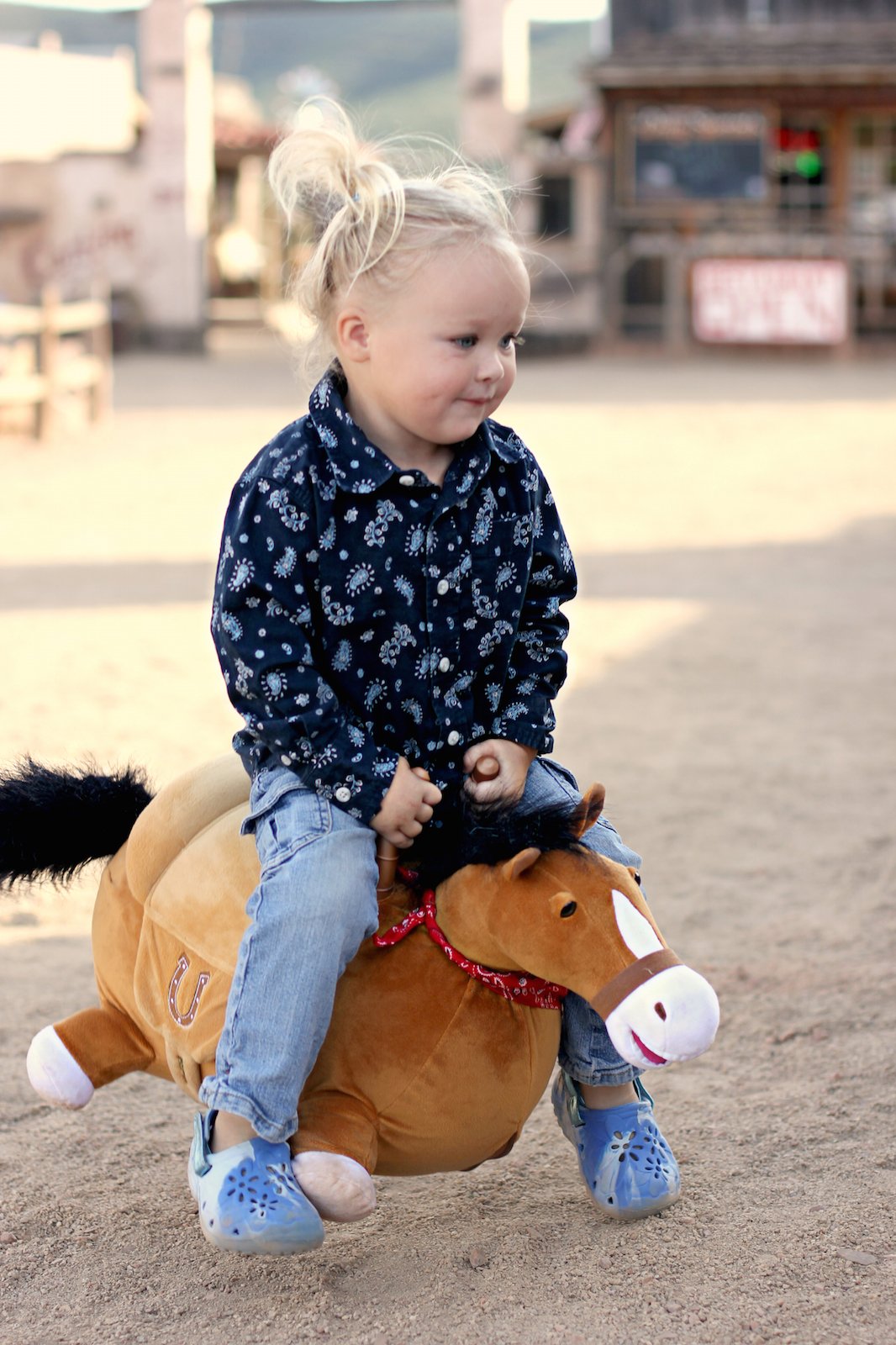 WALIKI Bouncy Horse Hopper | Inflatable Hopping Horse for Kids | Cowboy Rodeo Jumping Horse Toy for Ages 2, 3, and 4 | Soft Plush Cover | Fun Ride-On Bounce Horse