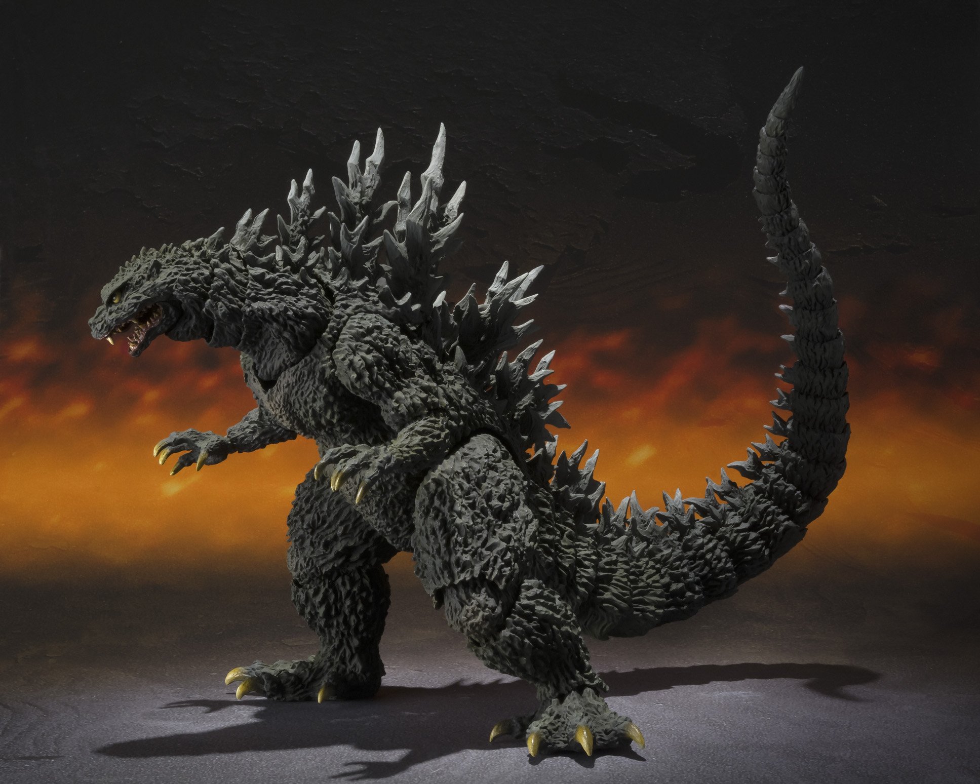 TAMASHII NATIONS Bandai MonsterArts Godzilla 2000 Millennium Special Color Version S.H. Figuarts Action Figure