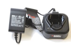 black & decker lcs12 - 12 volt lithium charger for lbx12 battery # 90592257