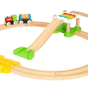 BRIO My First Railway - 33727 Beginner Pack | Engaging Wooden Toy Train Set for Toddlers Age 18 Months and Up | FSC-Certified Materials | Compatible with All My First Railway and BRIO World Toys