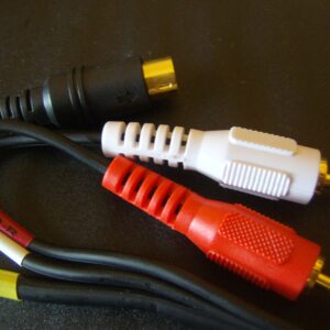 Commodore Video Monitor TV Cable (S-Video + Audio) - C-64/C-128