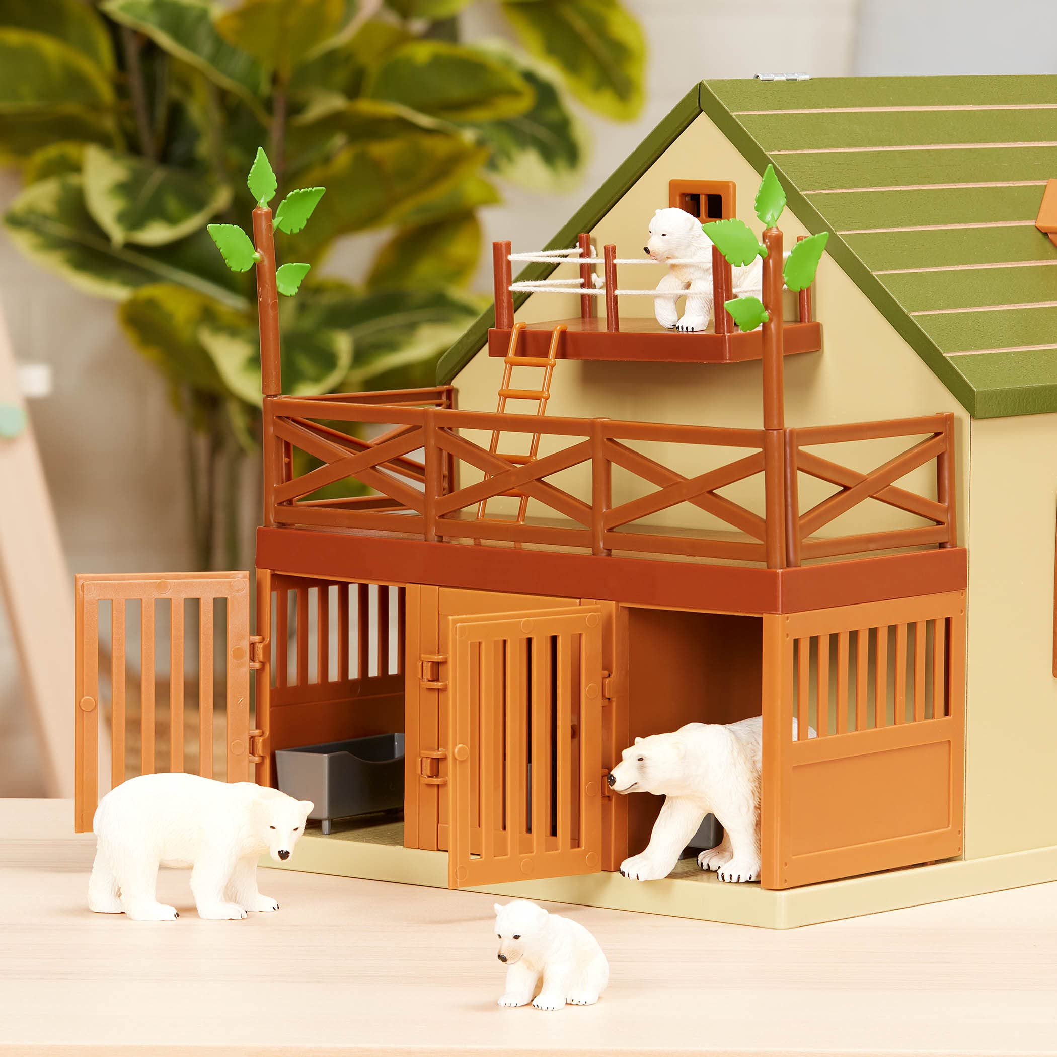 Terra by Battat – 15 Pcs Animal Hospital Pretend & Play Set - Openable Rooftop for Farm or Safari Animal Figurines - Wooden Vet Clinic Toy for Kids and Toddler Ages 3+