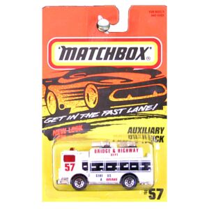 matchbox new look white auxiliary power truck bridge & highway #57