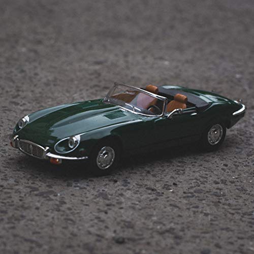 ROAD SIGNATURE 92608 Scale 1:18 1971 Jaguar E-Type, Green