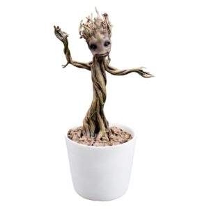 guardians of the galaxy - dancing groot premium motion statue