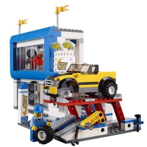 LEGO City Town 60097 City Square Building Kit