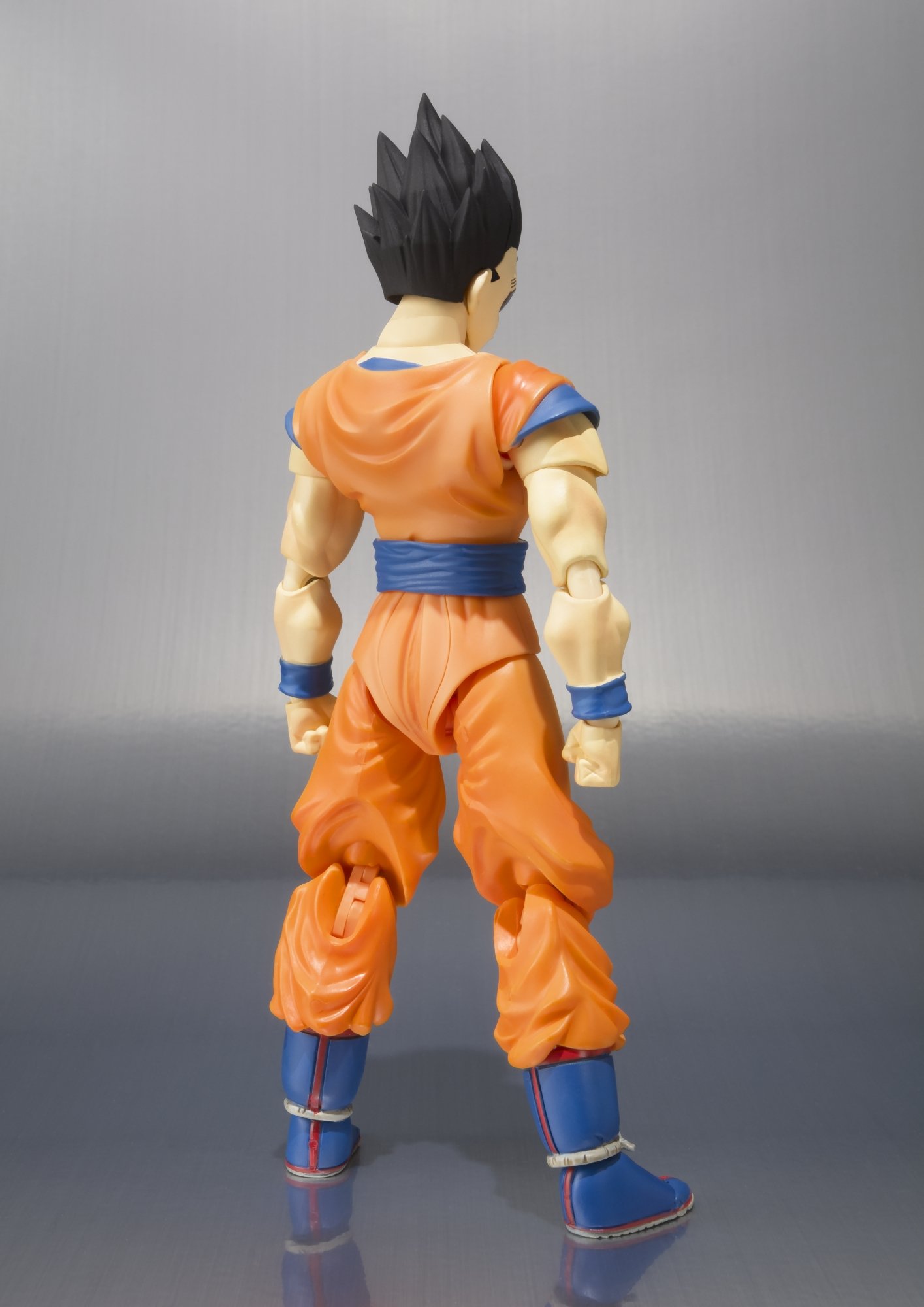 TAMASHII NATIONS Bandai S.H.Figuarts Ultimate Son Gohan Dragon Ball Z Action Figure