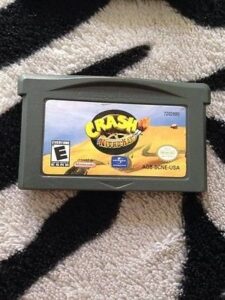 crash nitro kart (nintendo game boy advance, 2003)