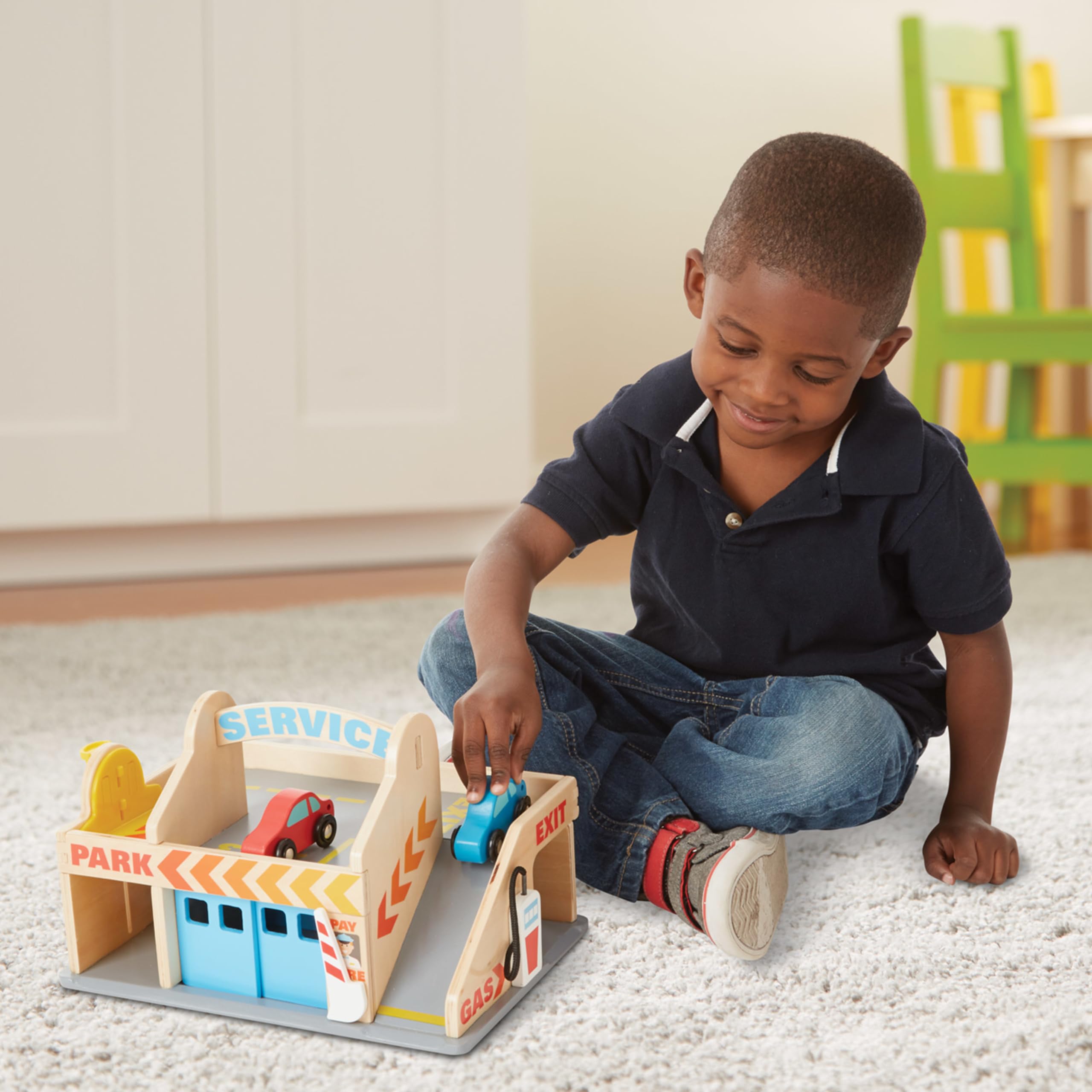 Melissa & Doug Service Station Parking Garage With 2 Wooden Cars and Drive-Thru Car Wash