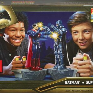 Mattel Games Batman Vs. Superman Rock 'Em Sock 'Em Robots 2-Player Kids Game, Fighting Robots Action Game (Amazon Exclusive)