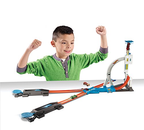 Hot Wheels DLF28 Track Builder System Stunt Kit Playset [Amazon Exclusive]