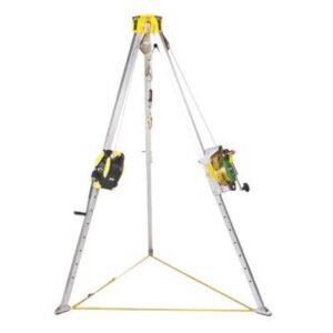 msa 10153101 confined space entry kit includes 8' workman tripod, 50' lynx rescuer, 65' winch, mounting bracket, pulley and 1" carabineer, ansi