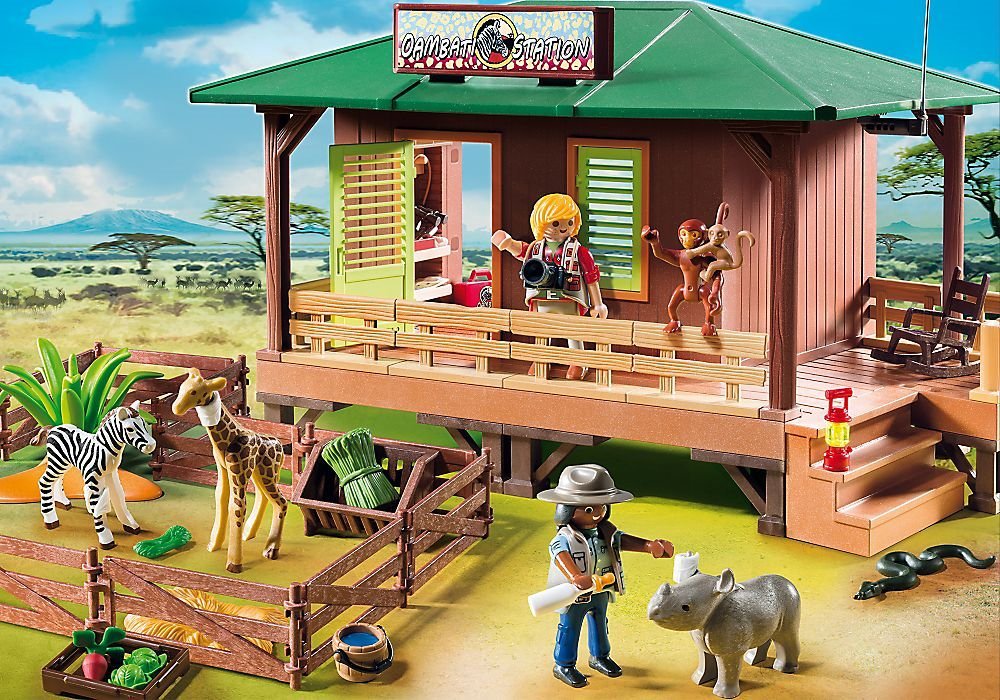 Playmobil Ranger Station with Animal Area [Amazon Exclusive]