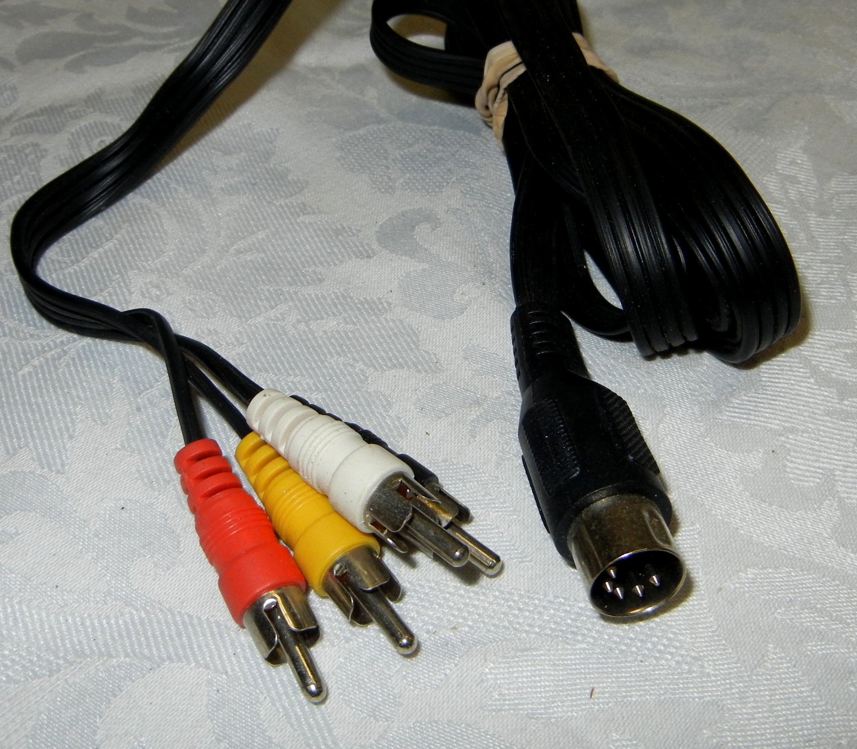 Saiko 6ft 5-Pin Din Male to 4-RCA Audio Cable for Atari 800/800XL, Commodore 64/128, Bang & Olufsen, Naim, Quad.Stereo Systems + More