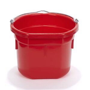 Little Giant® Flat Back Plastic Animal Feed Bucket | Animal Feed Bucket with Metal Handle | Horse Feed & Water Bucket | 8 Quarts | Red